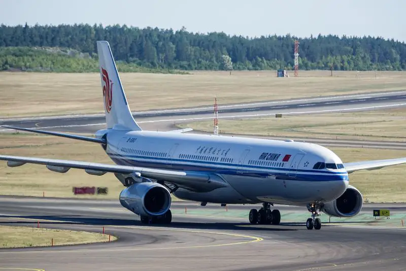 Chaos Inside Turbulence-Hit Airplane | Front Page News Paper